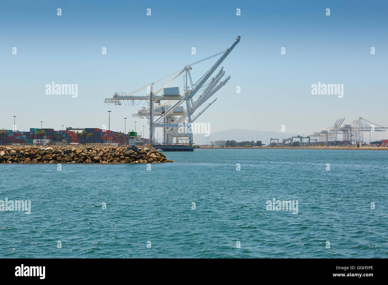 Long beach container terminal pier j -Fotos und -Bildmaterial in hoher ...