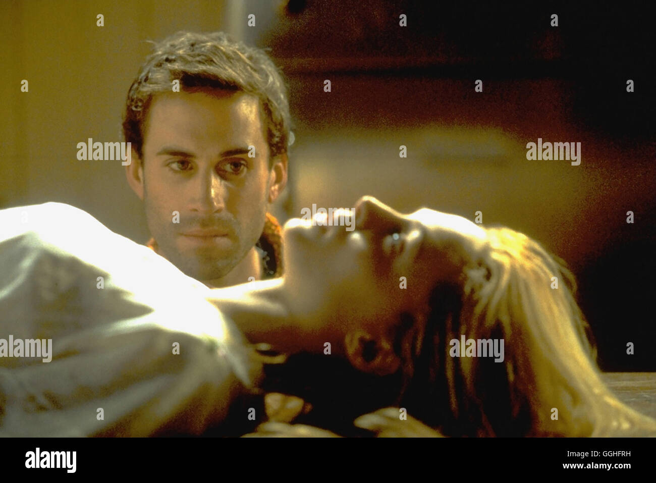 KILLING ME SOFTLY / Killing Me Softly USA 2002 / Chen Kaige Adam Tallis (JOSEPH FIENNES), Alice ...