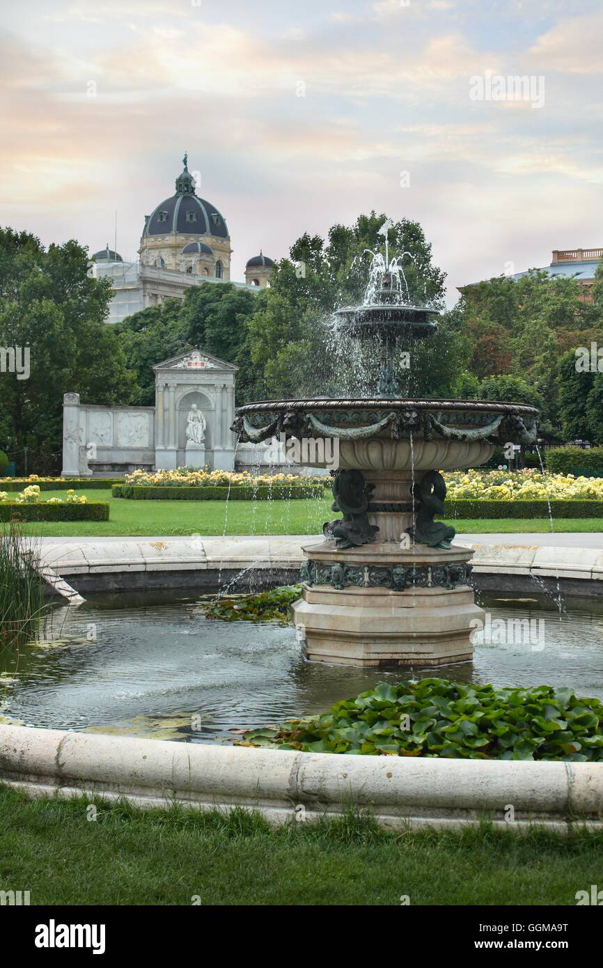 Wiener stadtpark denkmal -Fotos und -Bildmaterial in hoher Auflösung ...