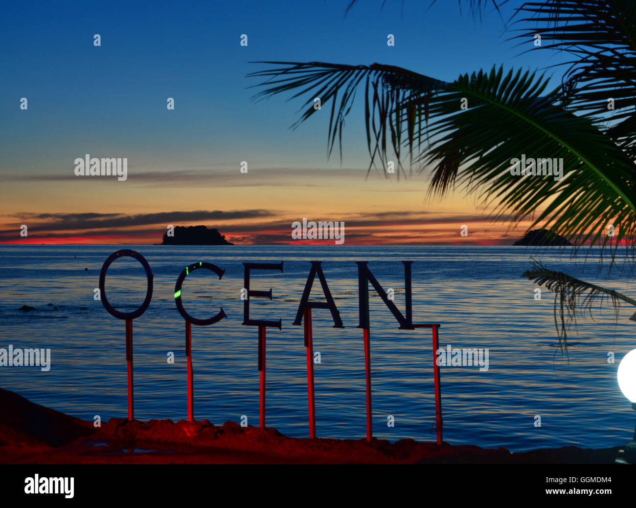 Sonnenuntergang am kai bae strand -Fotos und -Bildmaterial in hoher ...