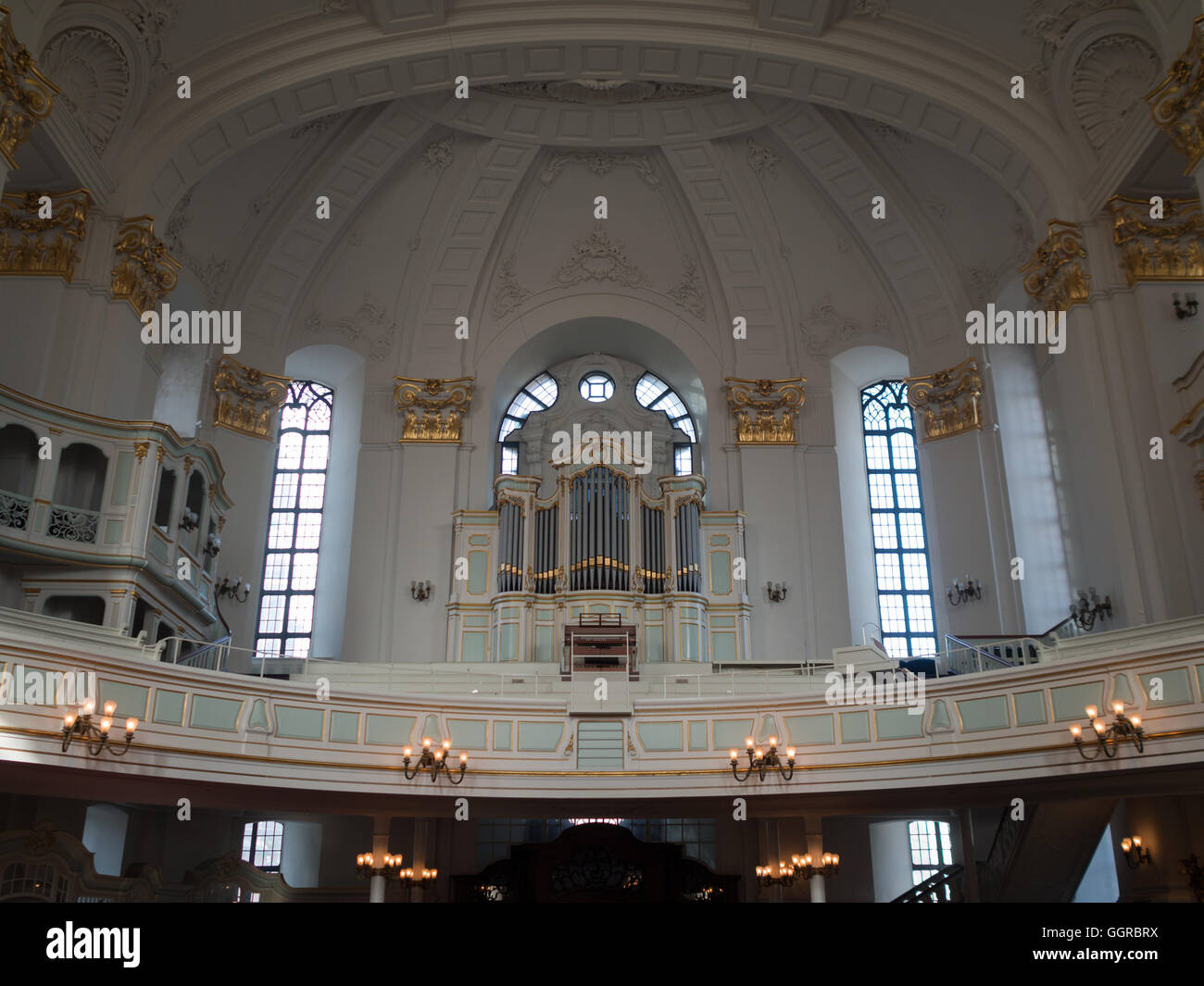 St michaelis kirche europa -Fotos und -Bildmaterial in hoher Auflösung ...