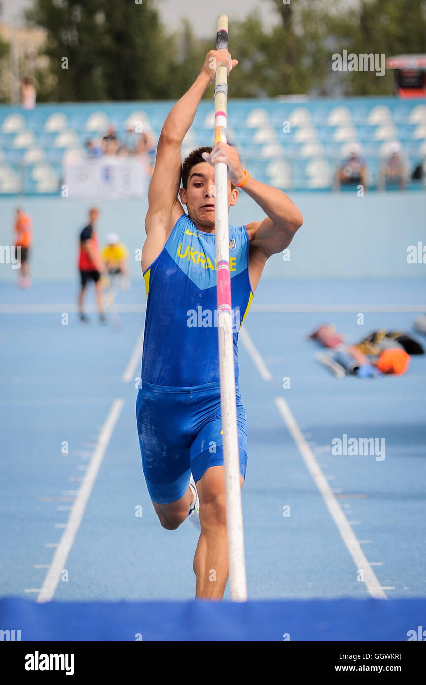 SHEVTSOV Taras aus der Ukraine beim Stabhochsprung-Wettbewerb bei den ...