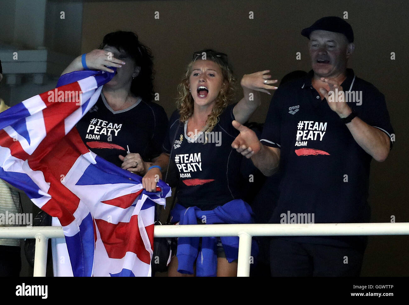 Mark und Caroline Peaty mit Anna Zair (Freundin von Adam Peaty ...