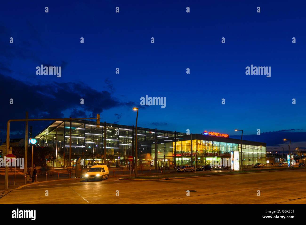 Wien praterstern bahnhof -Fotos und -Bildmaterial in hoher Auflösung ...