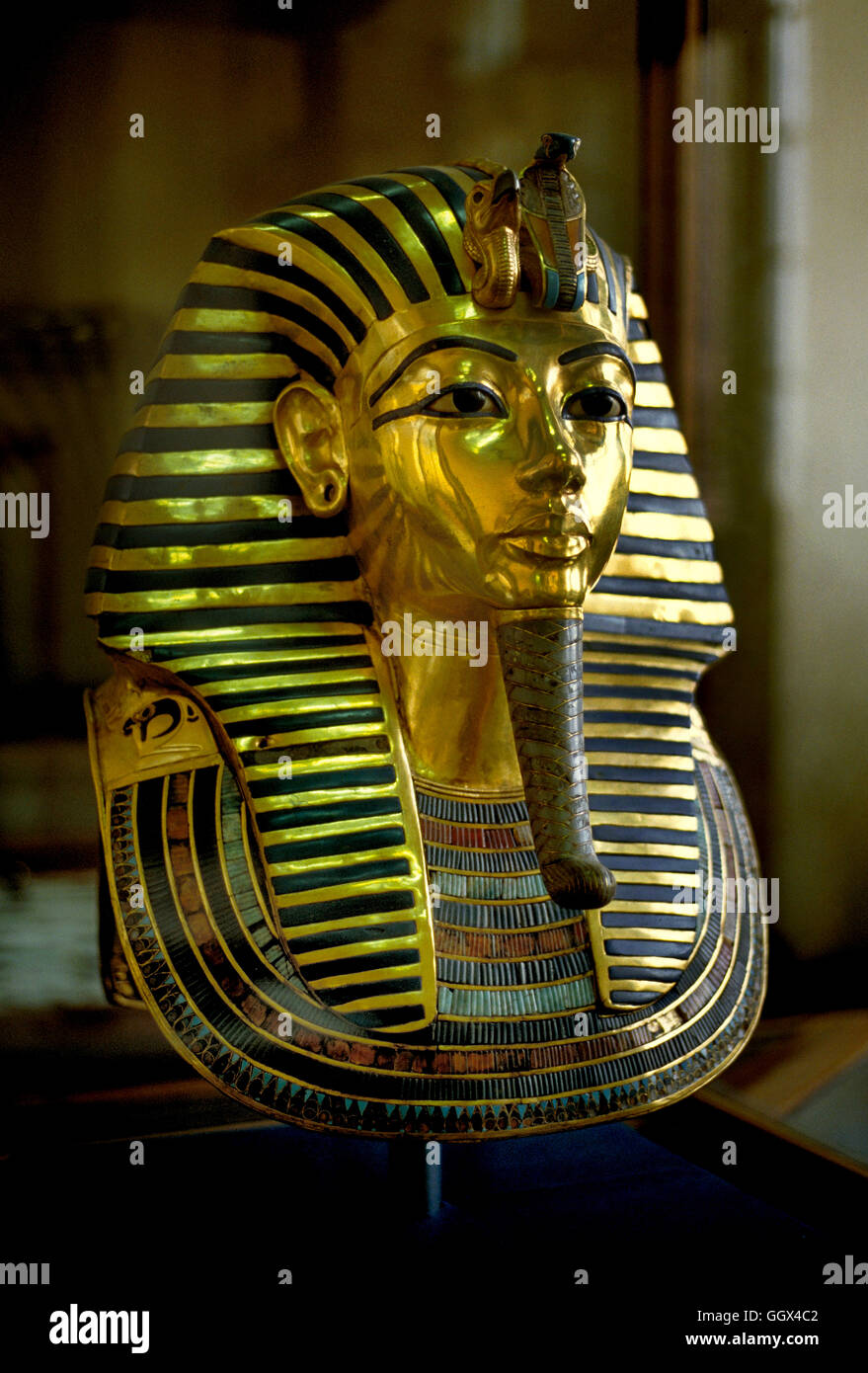 Gold totenmaske -Fotos und -Bildmaterial in hoher Auflösung – Alamy