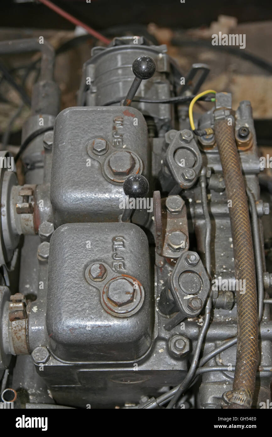 Benzinmotor generator -Fotos und -Bildmaterial in hoher Auflösung – Alamy