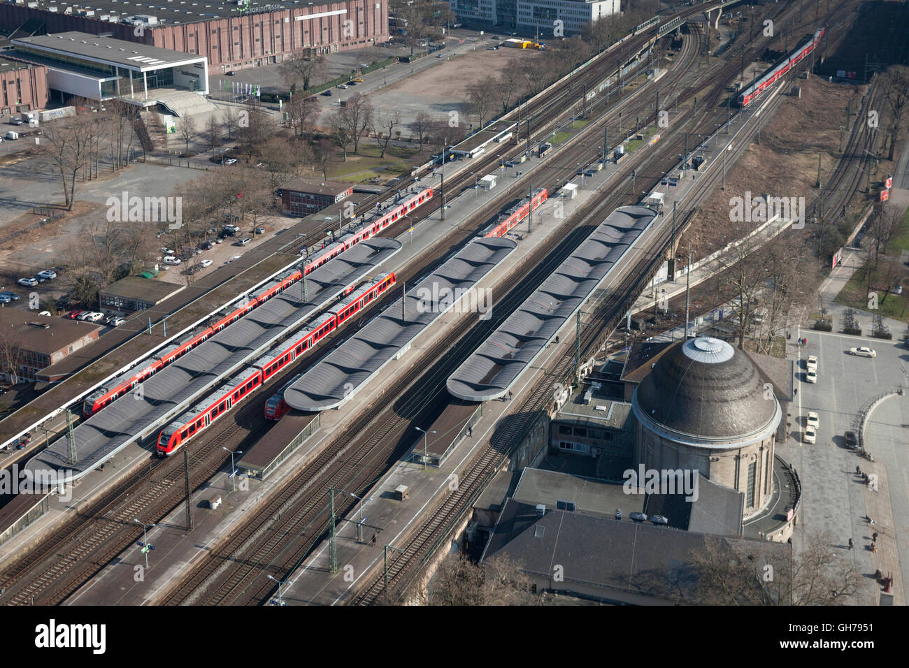 Köln deutz bahnhof -Fotos und -Bildmaterial in hoher Auflösung – Alamy