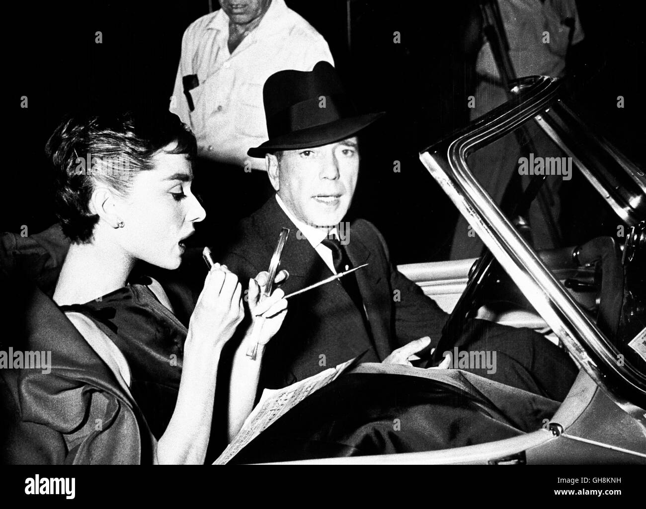 SABRINA / Sabrina USA 1954 / Billy Wilder AUDREY HEPBURN (Sabrina Fairchild), HUMPHREY BOGART ...