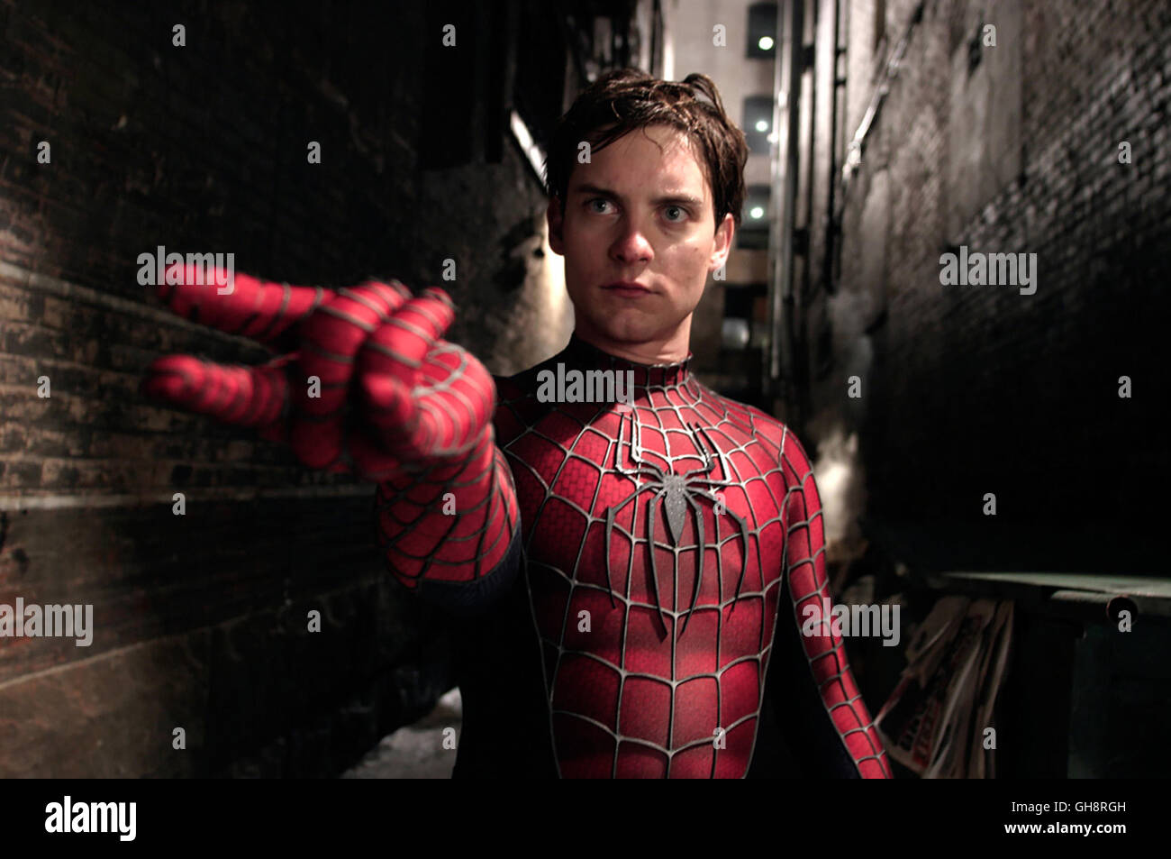 SPIDER-MAN 2 / USA 2004 / Sam Raimi Spider-Man (TOBEY MAGUIRE)-Regie ...