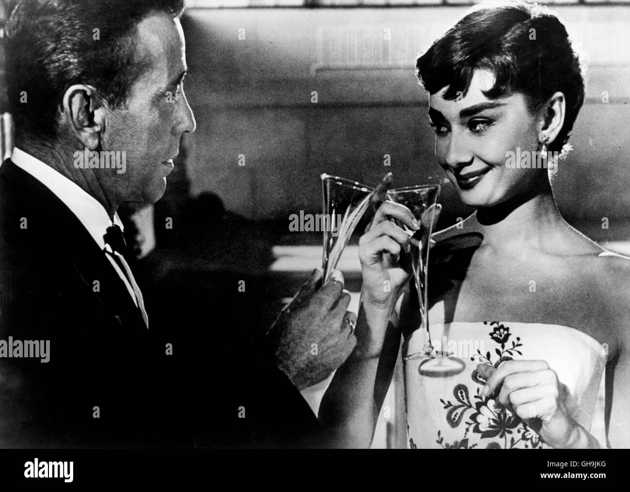 SABRINA Sabrina USA 1954 Billy Wilder AUDREY HEPBURN (Sabrina Fairchild), HUMPHREY BOGART (Linus ...