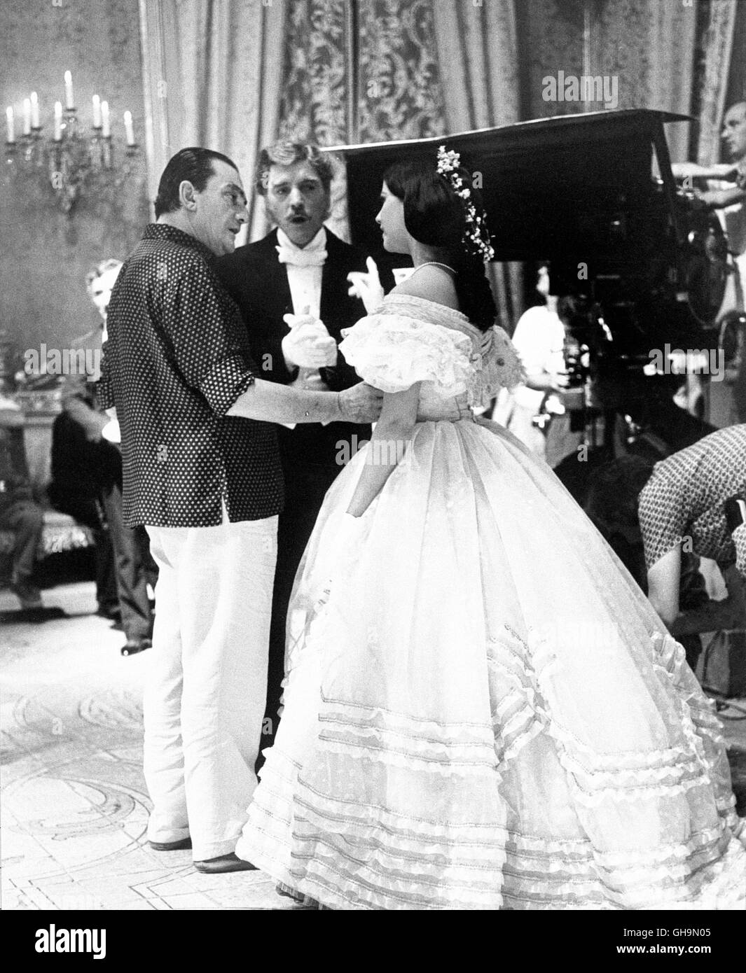 LUCHINO VISCONTI Regisseur LUCHINO VISCONTI, BURT LANCASTER Und CLAUDIA ...