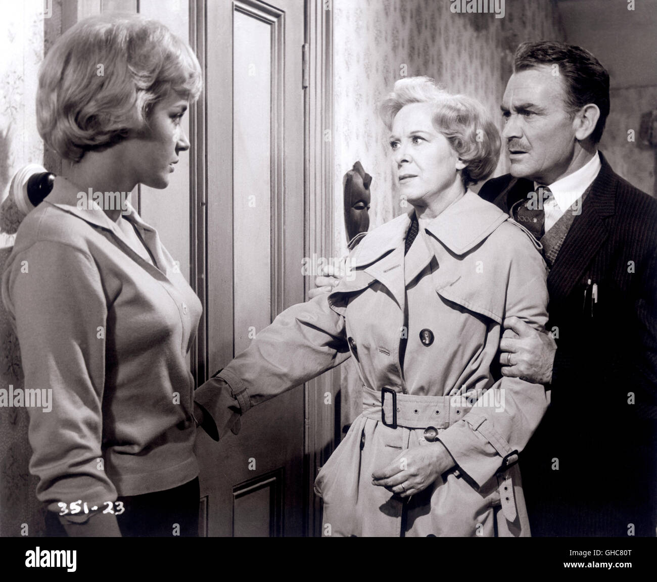 Feuer IN den Straßen UK 1961 Roy Ward Baker Kathie Palmer (SYLVIA SIMS ...