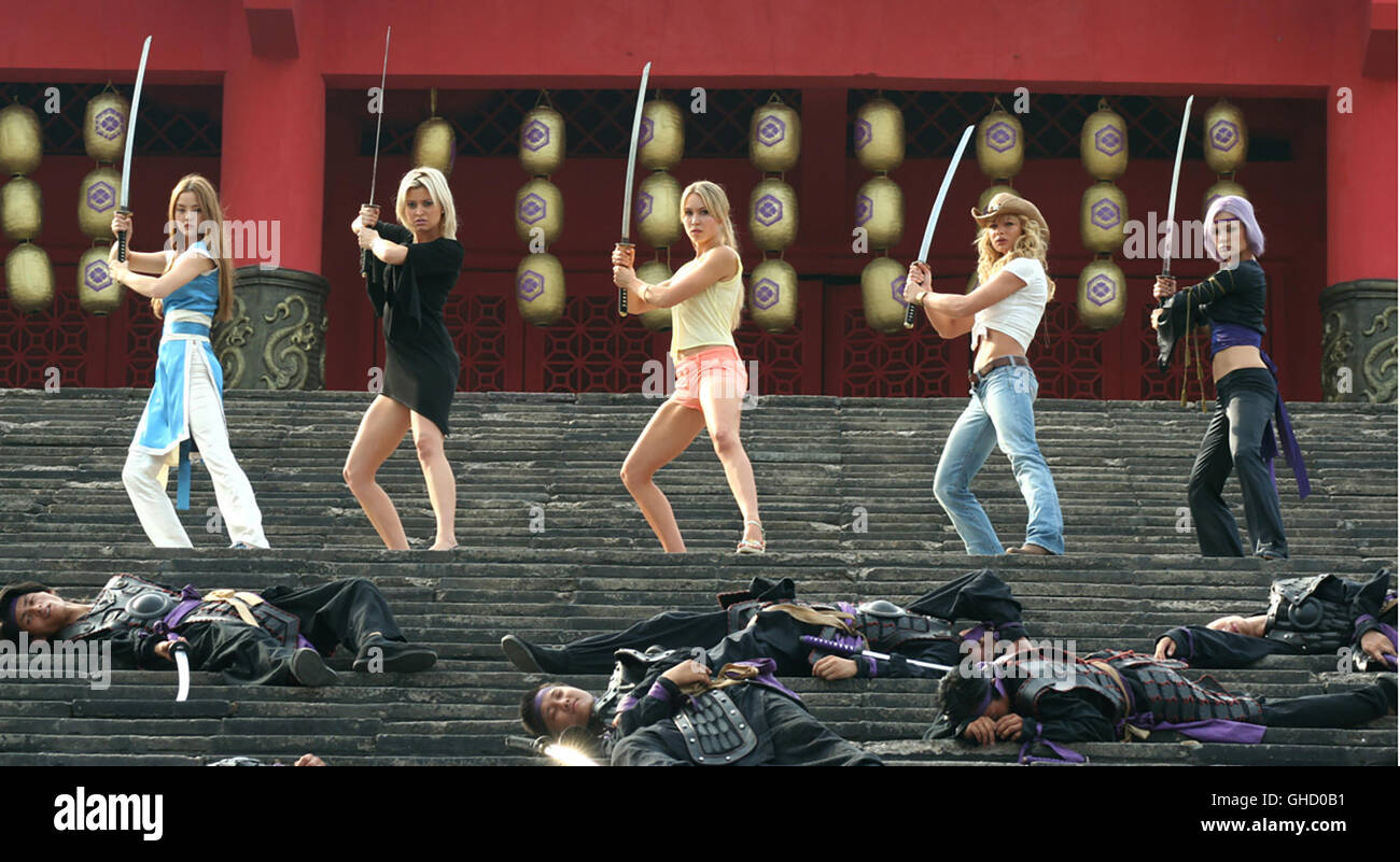 DOA: DEAD OR ALIVE D/UK 2006 Corey Yuen Kasumi (DEVON AOKI), Christie ...