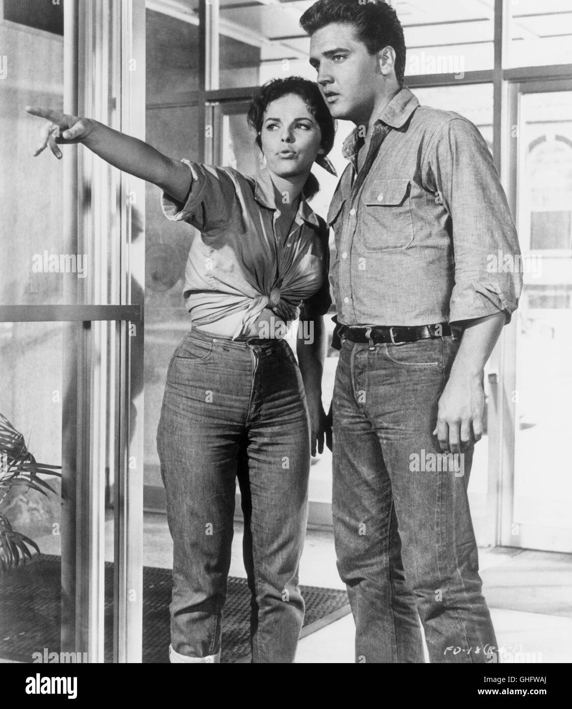 JOANNA COOK MOORE (Alisha Claypoole), ELVIS PRESLEY (Toby Kwimper ...
