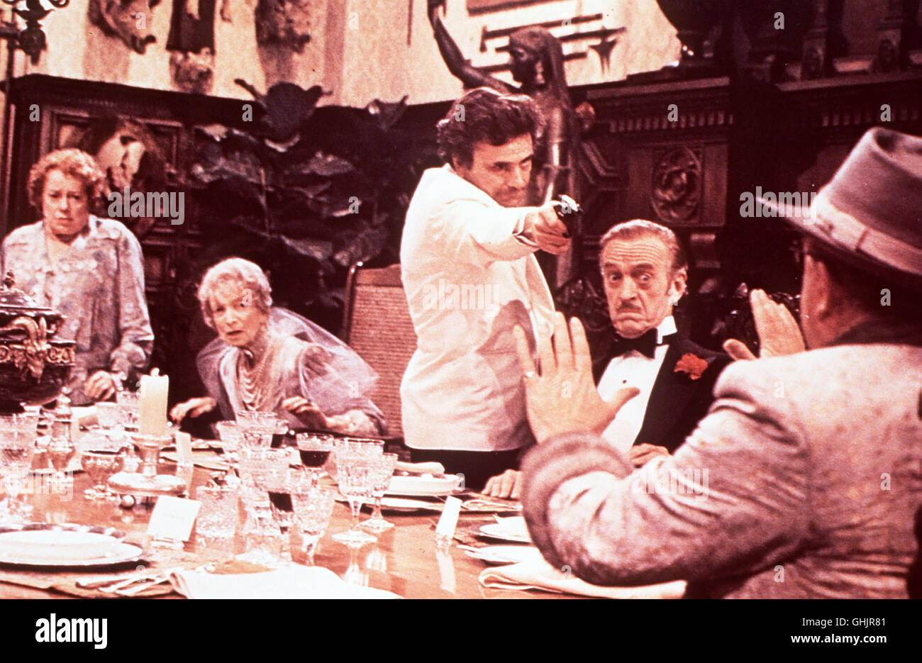 Ein Reicher Exzentriker Verwickelt in seit Gruseligen Landhaus Fünf ...