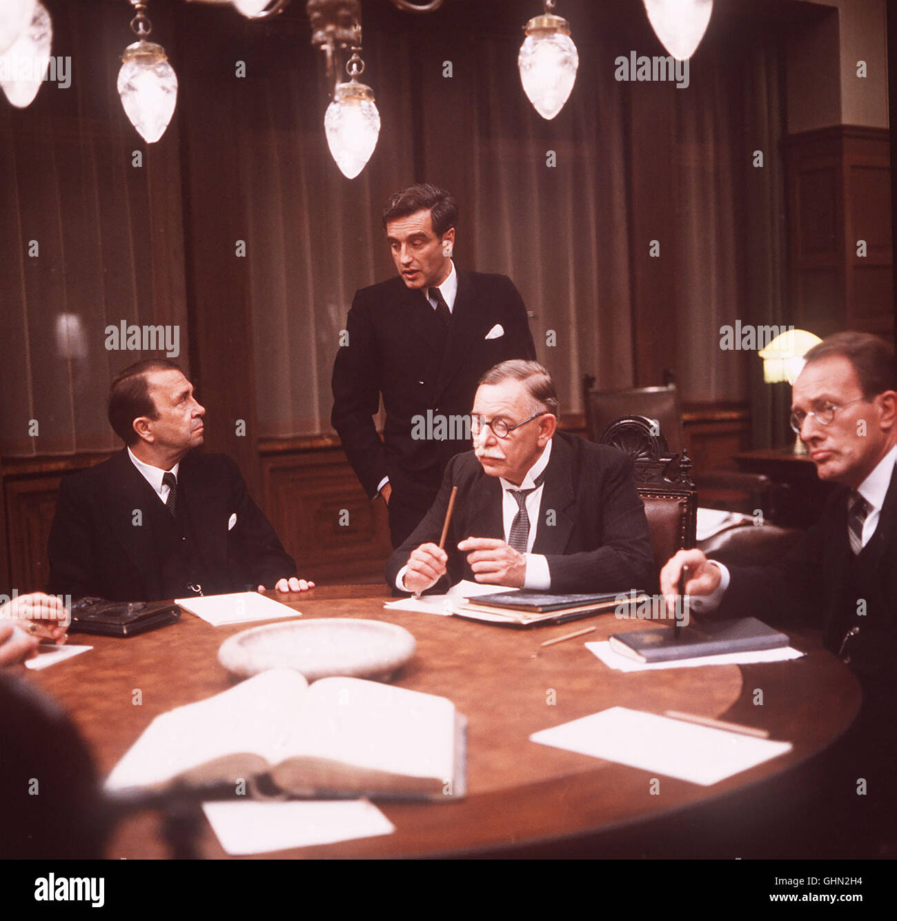 WOLFGANG KIELING Martin Oppermann MICHAEL DEGEN Dr. Gustav Oppermann ...