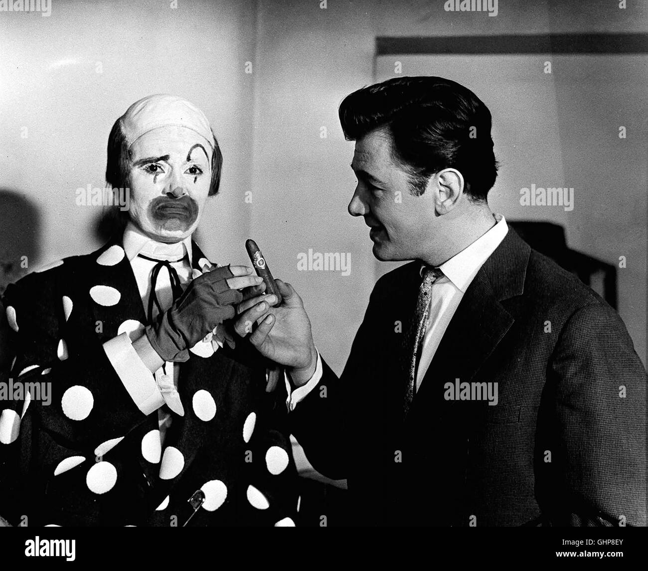 Und Abends in Die Scala - Der Ziel Einer Tingeltangel-Künstlerin Zum ...