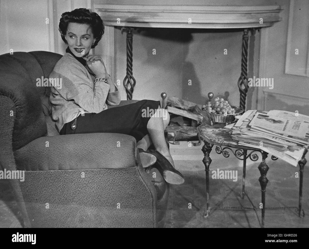 Der Bunte Traum - Marina (VERA MOLNAR), Ebenso Hübsch Wie Ehrgeizig ...