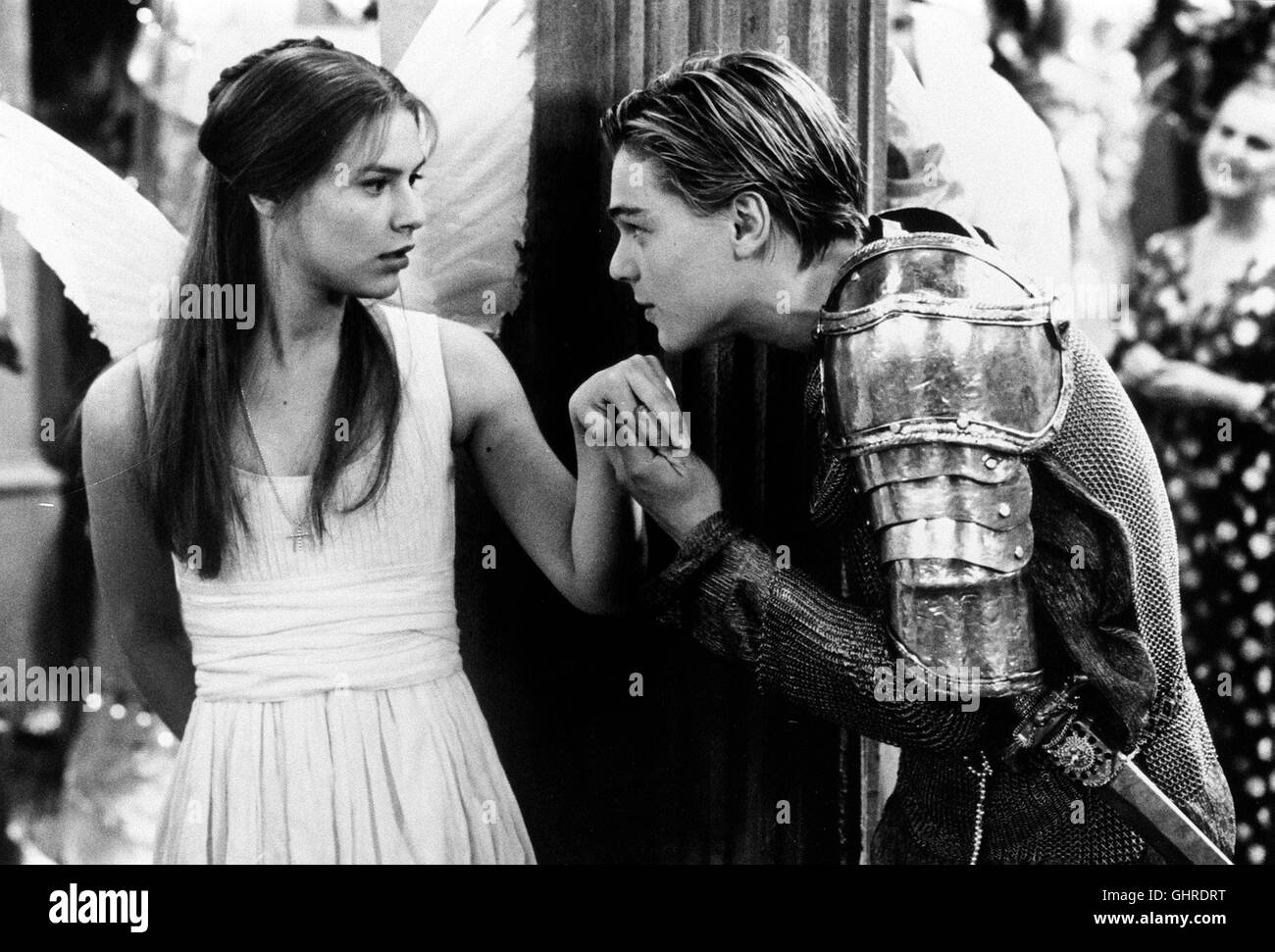 Romeo und Juliet USA 1996 - Baz Luhrmann In der Küstenmetropole Verona Beach Bekriegen Sich Die ...
