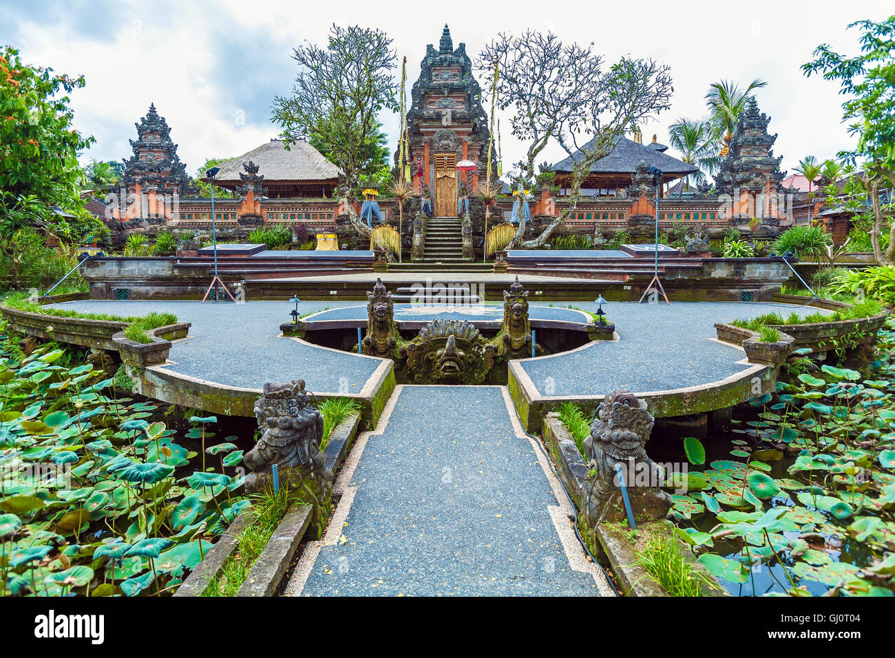 Lotus garten ubud -Fotos und -Bildmaterial in hoher Auflösung – Alamy