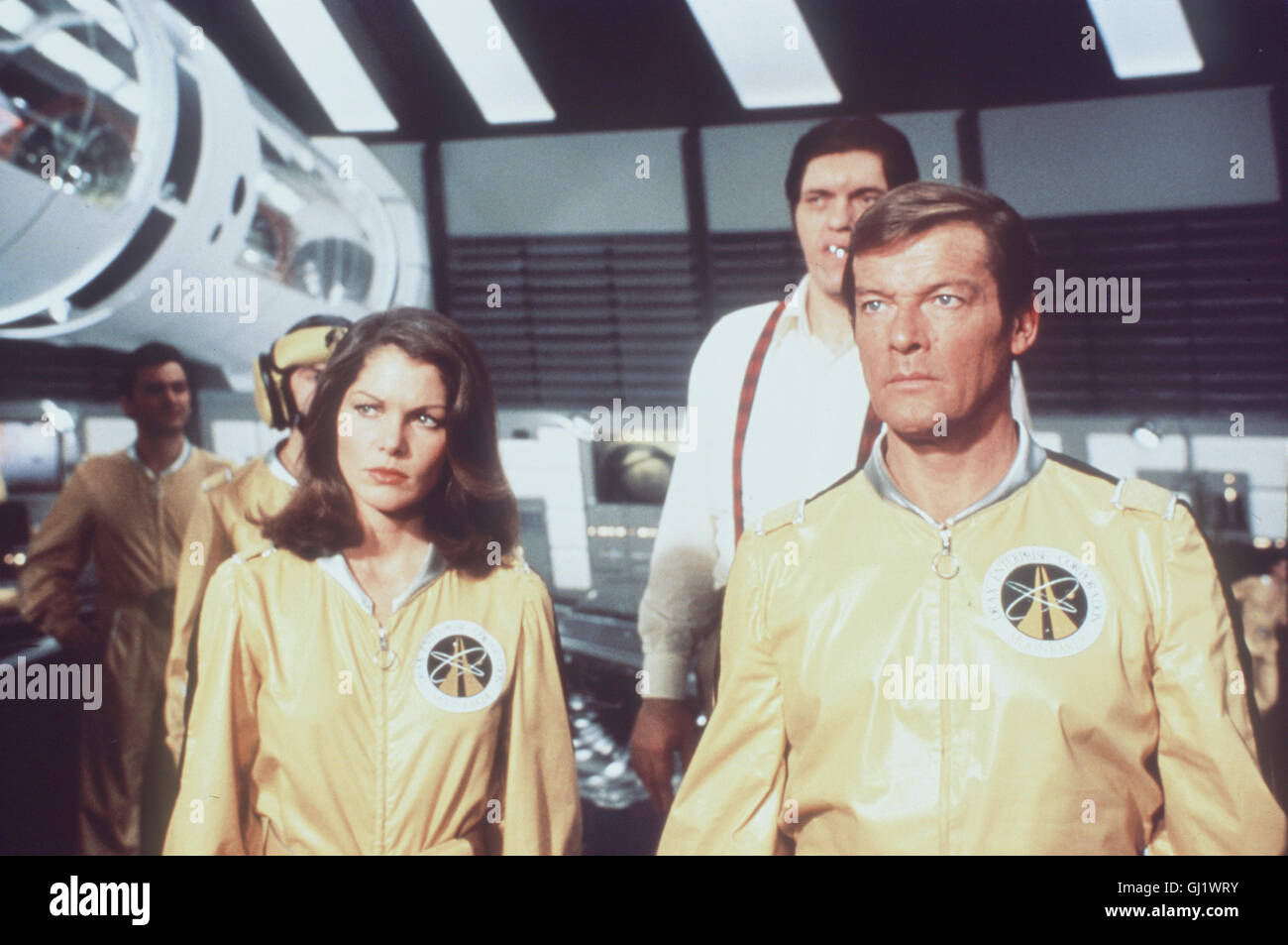Lois Chiles James Bond Moonraker Stockfotos und -bilder Kaufen - Alamy