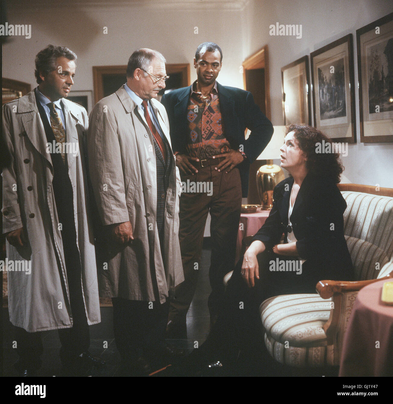 DER ALTE - Szene Mit: MICHAEL ANDE (Gerd Heymann), ROLF SCHIMPF (Leo ...