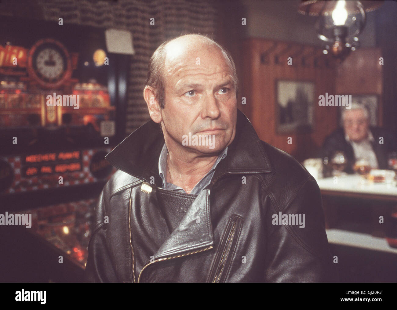 PETER STROHM-Peter Strohm (KLAUS LÖWITSCH) ist Auf Dem Weg Nach Sylt ...