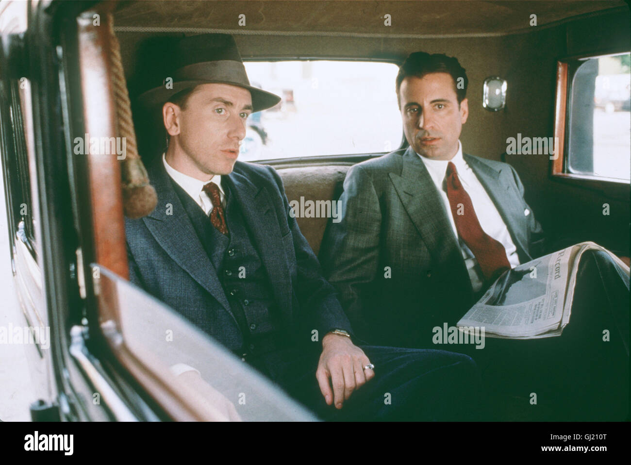 GANOVE - Der Brutale Gangster Dutch Schultz Trifft Sich Mit Dem ...