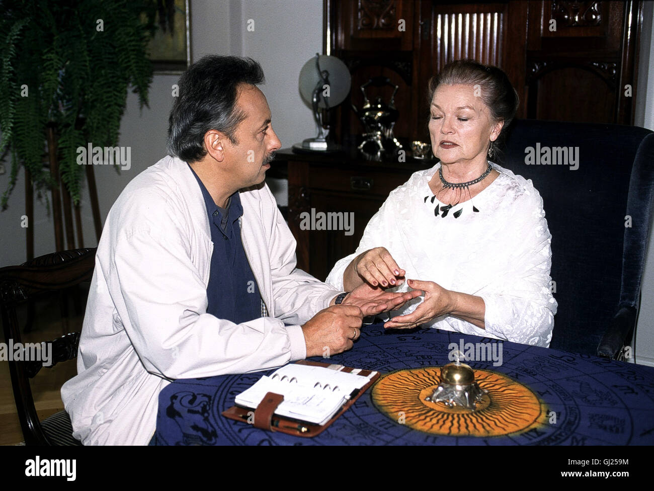 STUBBE - VON FALL ZU FALL - Auf der Suche Nach Dem Mörder Einer alten ...