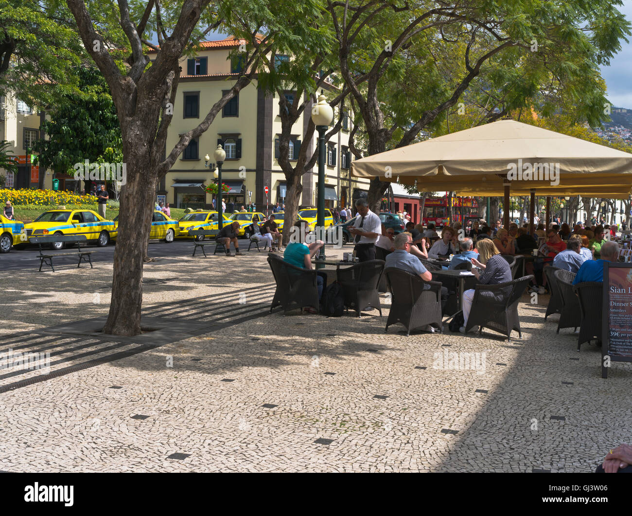 Avenida arriaga funchal -Fotos und -Bildmaterial in hoher Auflösung ...