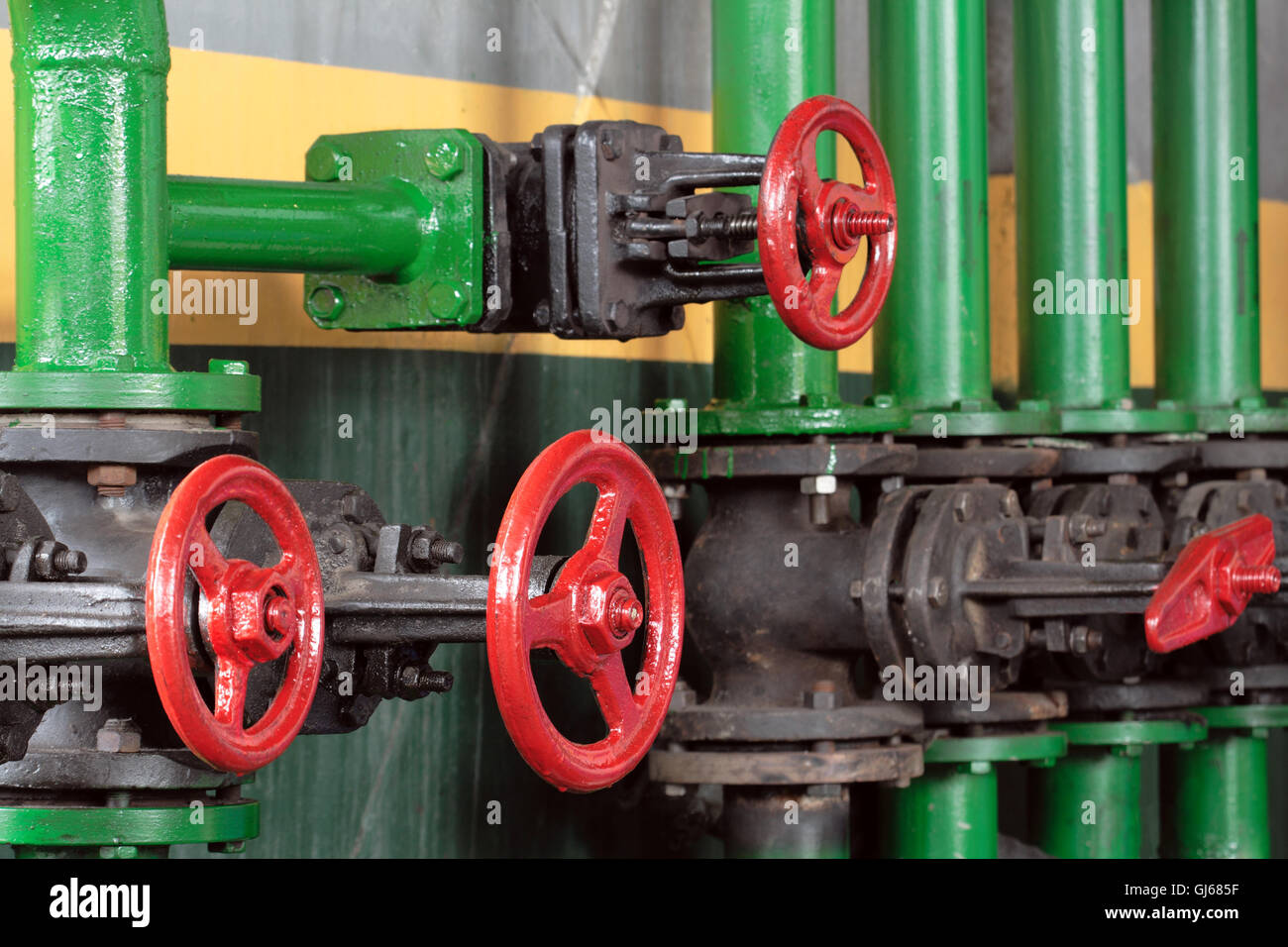 Valve Steam Pipe Stockfotos & Valve Steam Pipe Bilder - Alamy