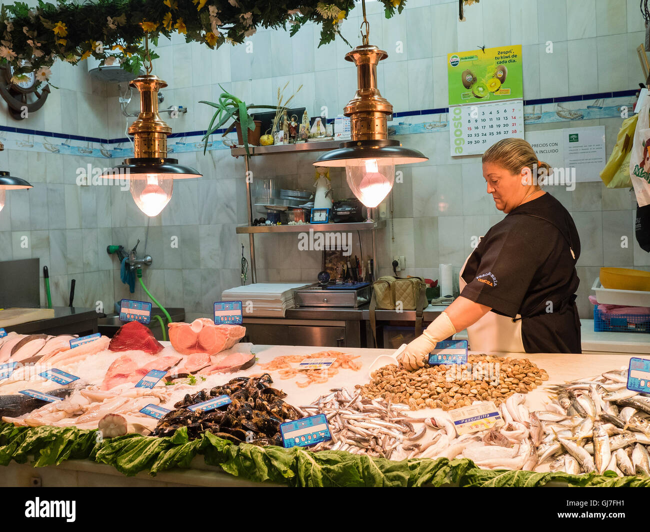 Fischmarkt in granada -Fotos und -Bildmaterial in hoher Auflösung – Alamy