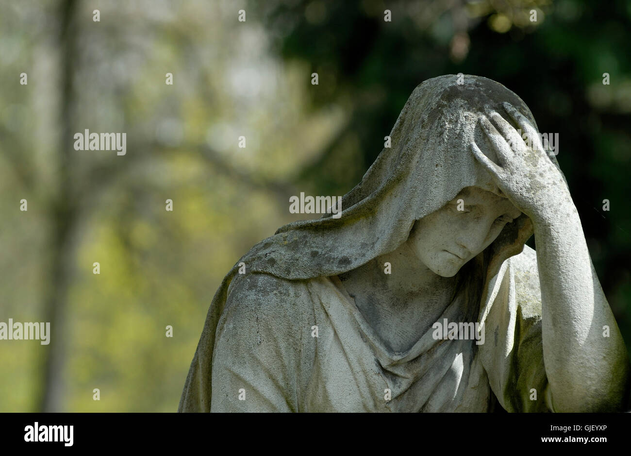 Skulptur des trauernden -Fotos und -Bildmaterial in hoher Auflösung – Alamy