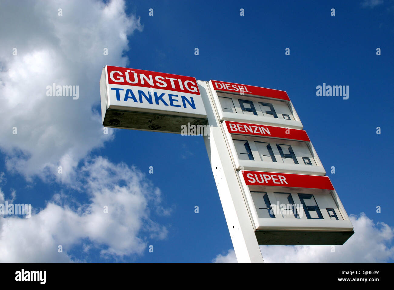 Euro diesel -Fotos und -Bildmaterial in hoher Auflösung – Alamy