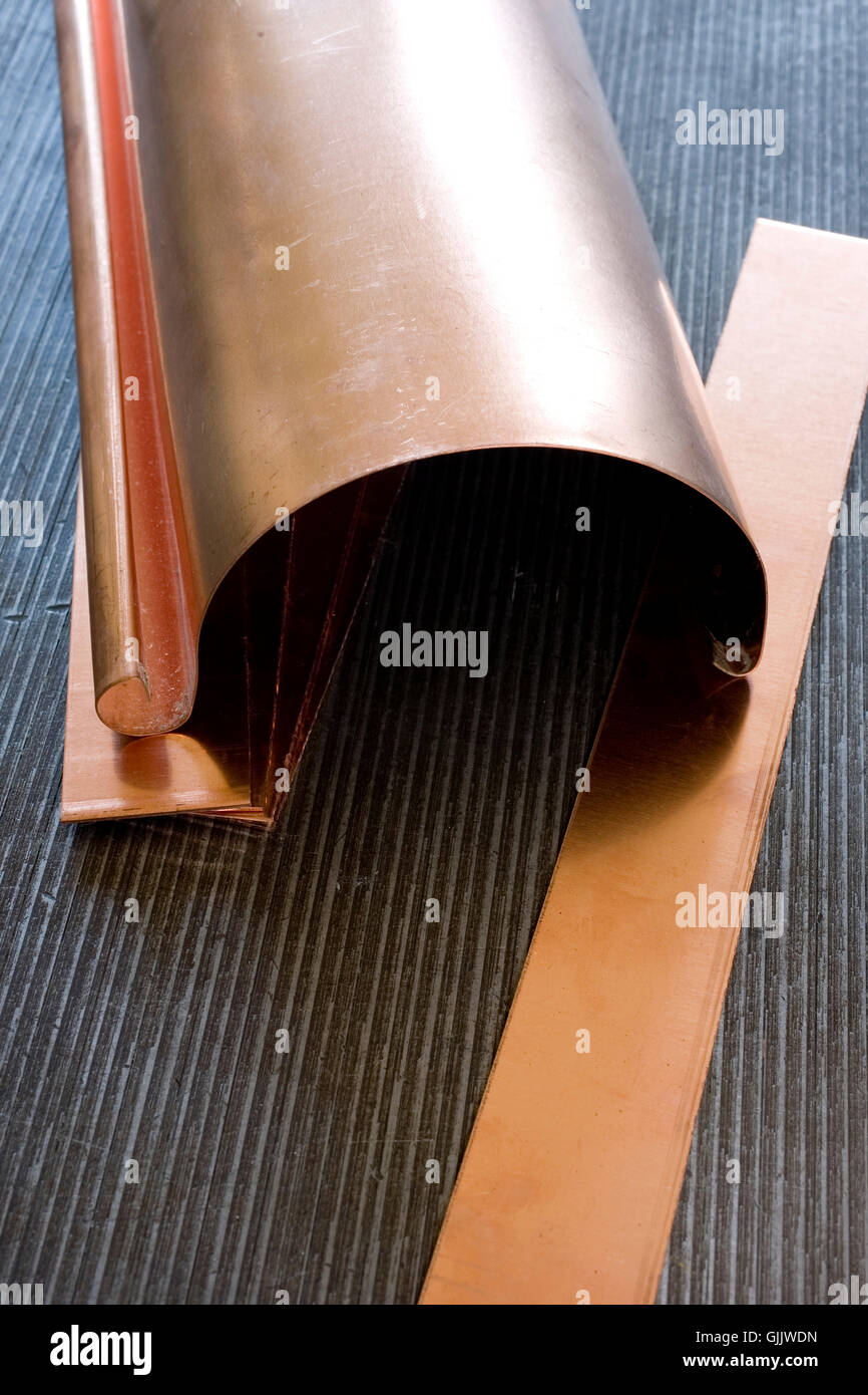 Gebogenes kupfer -Fotos und -Bildmaterial in hoher Auflösung – Alamy