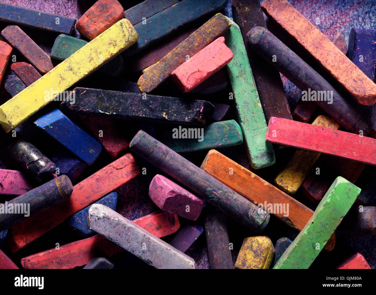 Grüner buntstift -Fotos und -Bildmaterial in hoher Auflösung – Alamy