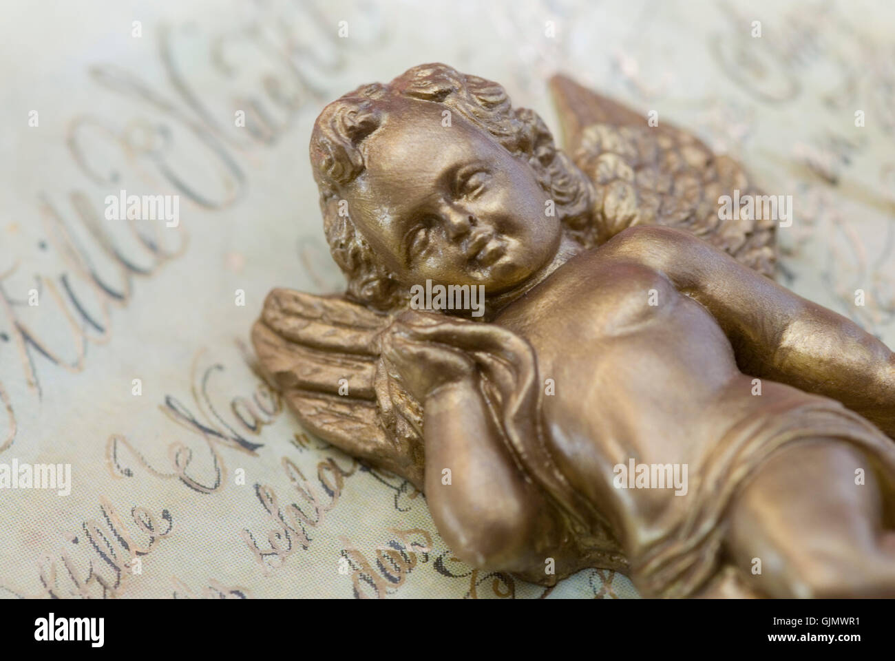 Statue von engeln -Fotos und -Bildmaterial in hoher Auflösung – Alamy