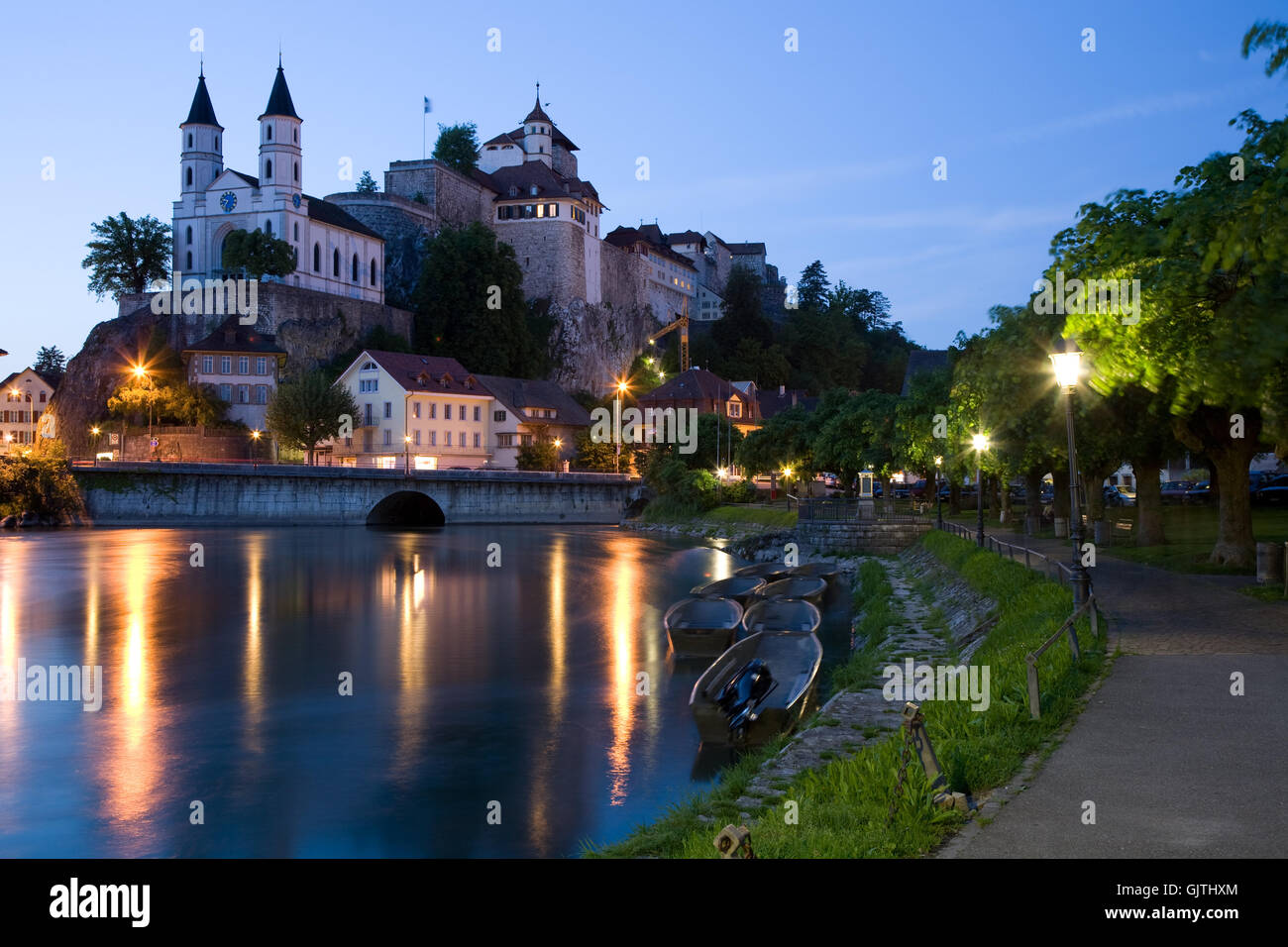 Festung aarburg mit dem fluss aare -Fotos und -Bildmaterial in hoher ...