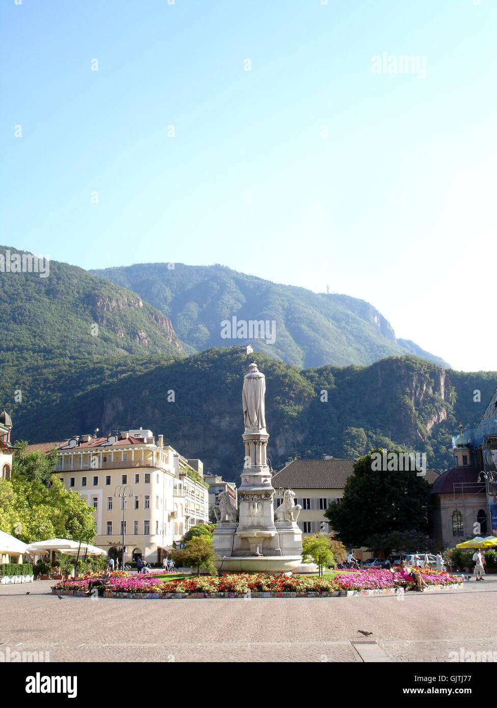 Kathedrale von bozen -Fotos und -Bildmaterial in hoher Auflösung – Alamy