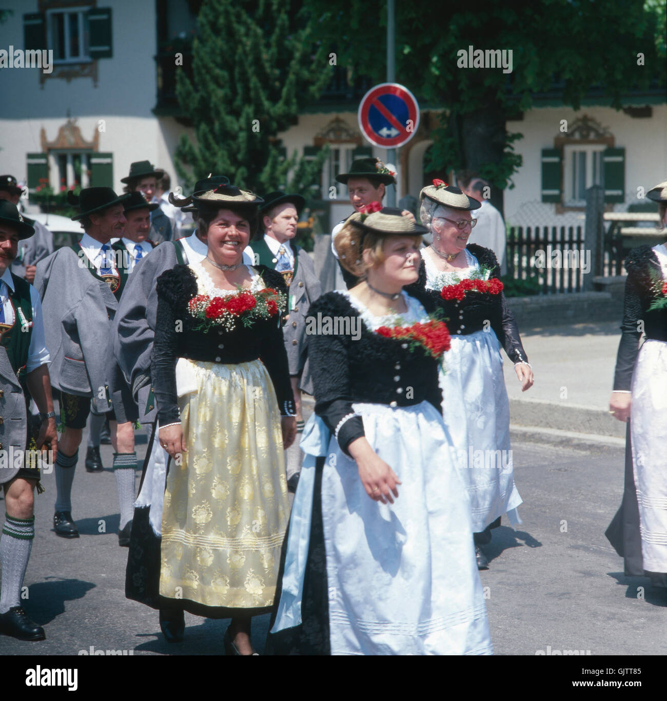 Faszinierend Bayerische Tracht Fr Mnner Fotos