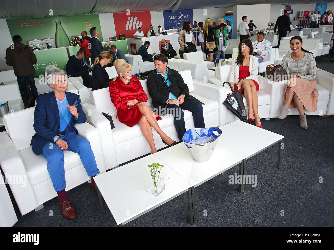 Ivana trump -Fotos und -Bildmaterial in hoher Auflösung - Seite 2 - Alamy
