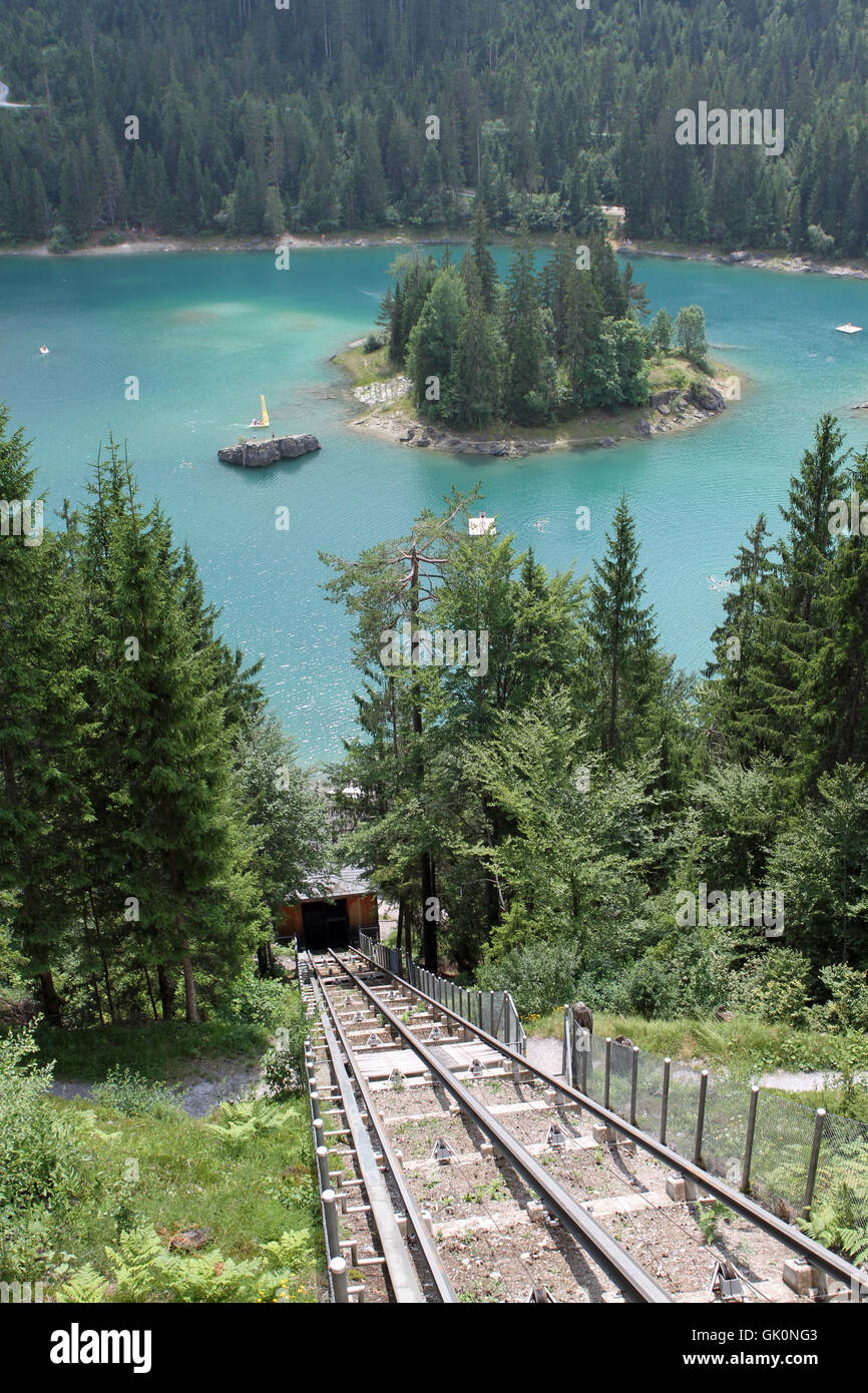 Bergsee resort -Fotos und -Bildmaterial in hoher Auflösung – Alamy