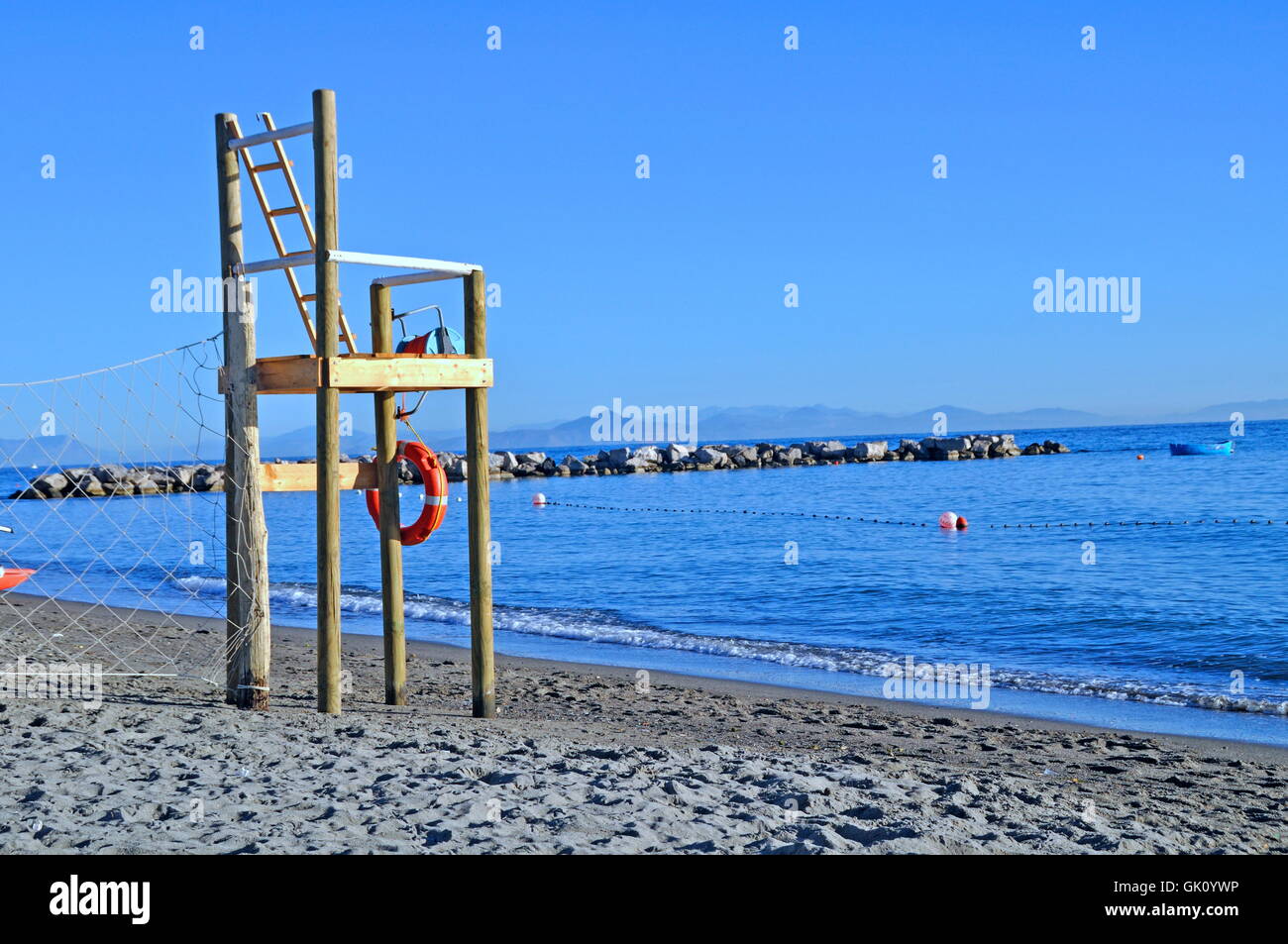 Baywatch tower -Fotos und -Bildmaterial in hoher Auflösung – Alamy