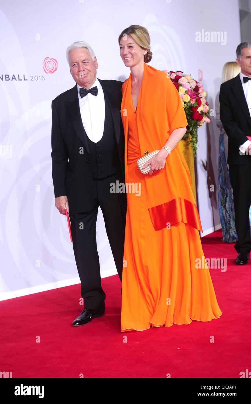 Rosenball 2016 Gala zugunsten der deutschen Schlaganfall-Hilfe ...