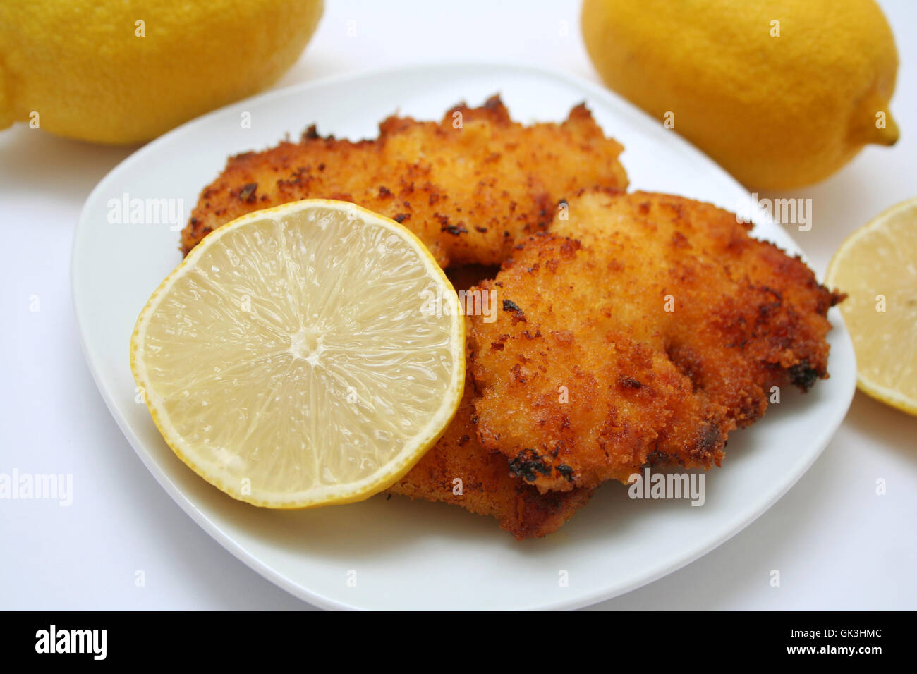 Paniertes fleisch -Fotos und -Bildmaterial in hoher Auflösung – Alamy