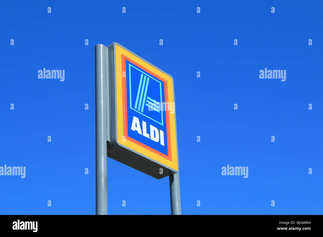 Aldi supermarket logo icon -Fotos und -Bildmaterial in hoher Auflösung ...