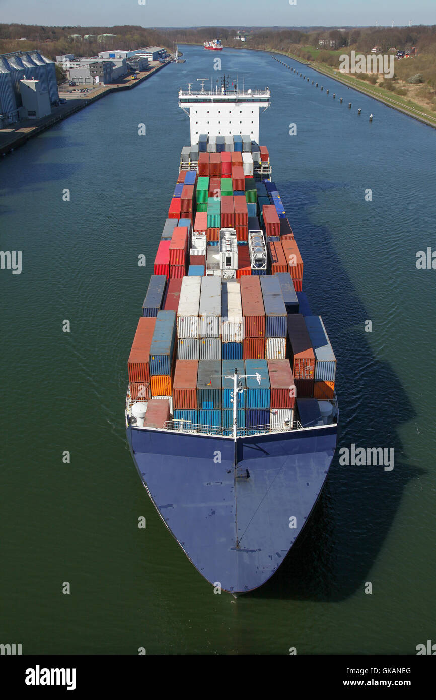 Import feeder schiff -Fotos und -Bildmaterial in hoher Auflösung – Alamy