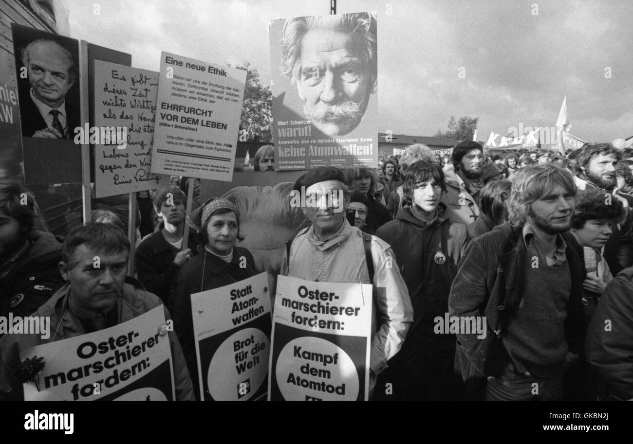 Achtzigerjahre poster deutschland -Fotos und -Bildmaterial in hoher ...