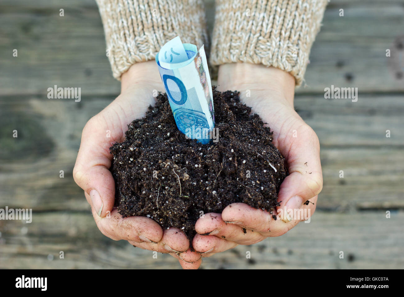 Humus erde -Fotos und -Bildmaterial in hoher Auflösung – Alamy