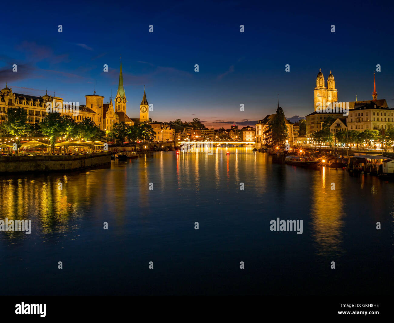 Blick auf Zürich bei Nacht, Schweiz, Europa Stockfotografie - Alamy